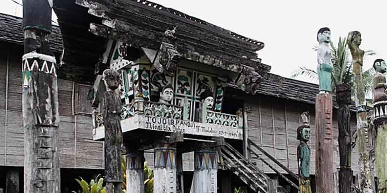 c403d: upacara adat tiwah suku dayak kalimantan