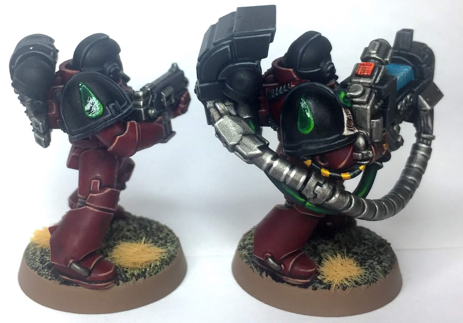 Oldhammer 40k: Flesh Tearers in MKIV Maximus Armour... Plasma Cannon ...