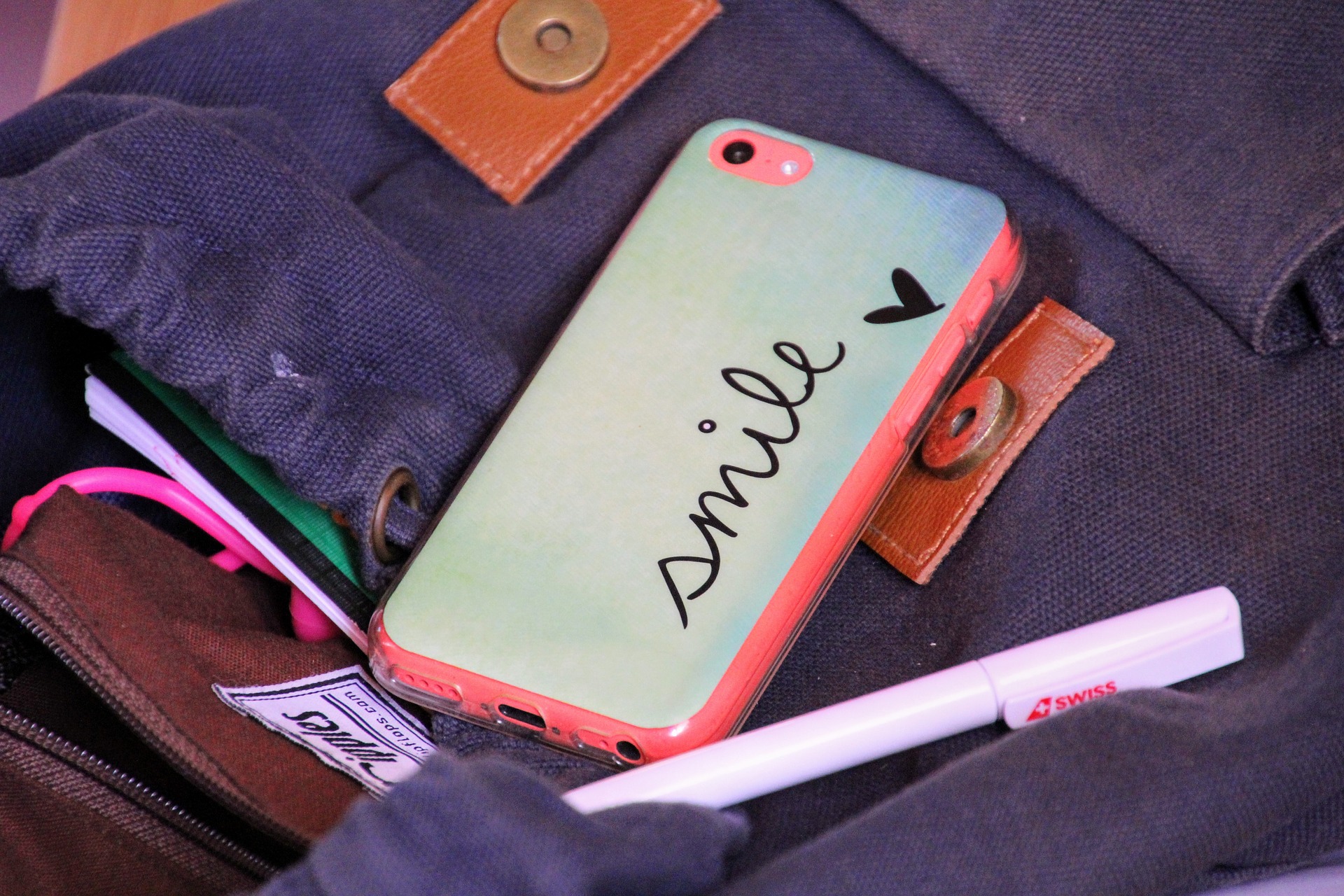 A Practical Mama's Tips for Choosing the Best Phone Case | All-Around ...