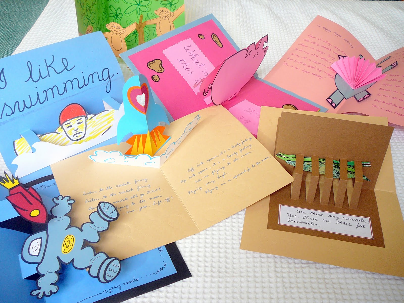 Kids Love English: Pop-out Books