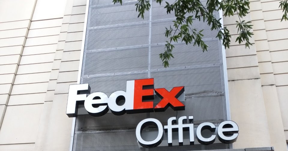 East MoCo: FedEx Office store installs sign in Silver Spring (Photos)