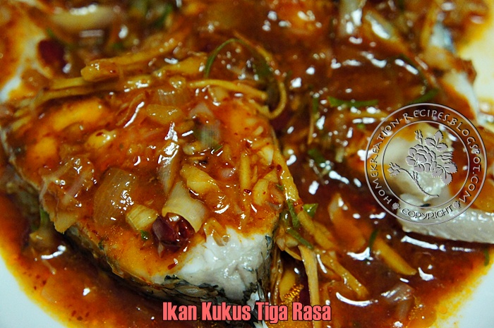HomeKreation - Kitchen Corner: Three-Flavour Steam Fish (Ikan Kukus ...