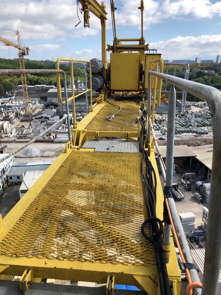 POTAIN H30/23C , Year 1988