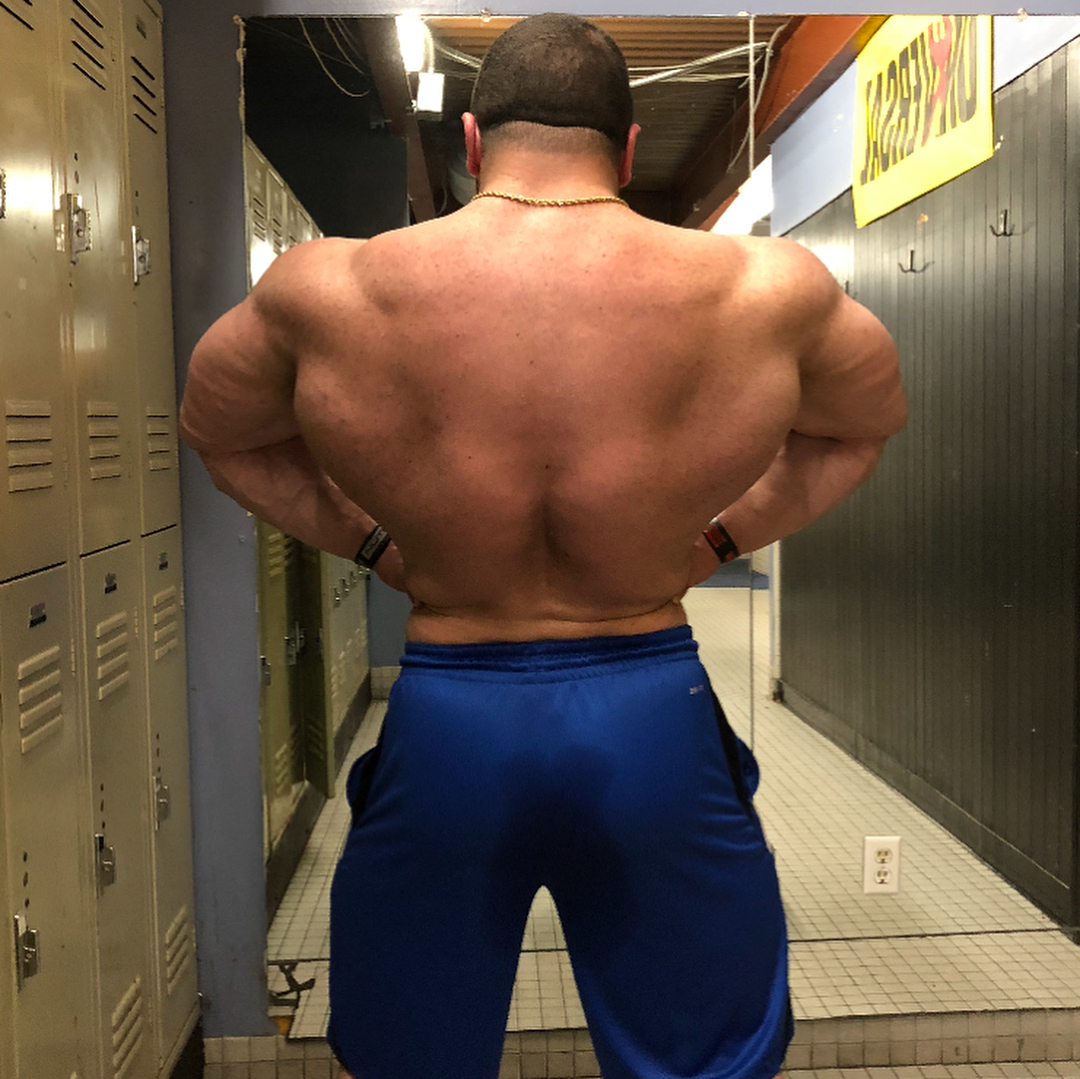 Muscle Lover: American Super-Heavyweight bodybuilder Ben Rafala