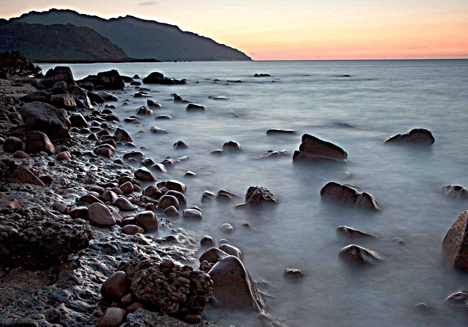 Los Lugares Más Increibles del Mundo*-._: 1 - Un Pequeña Isla Perdida ...