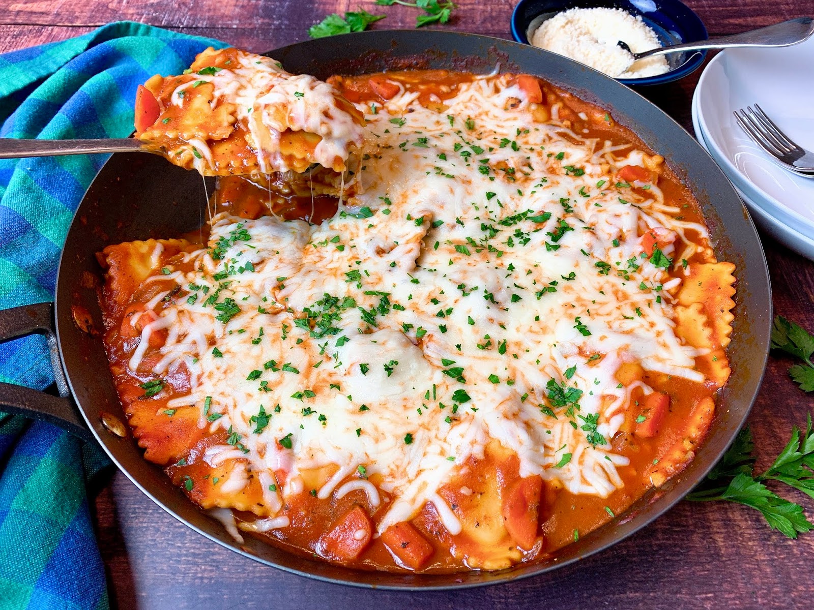 One Pot Cheesy, Saucy Ravioli