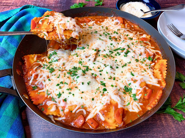 One Pot Cheesy, Saucy Ravioli