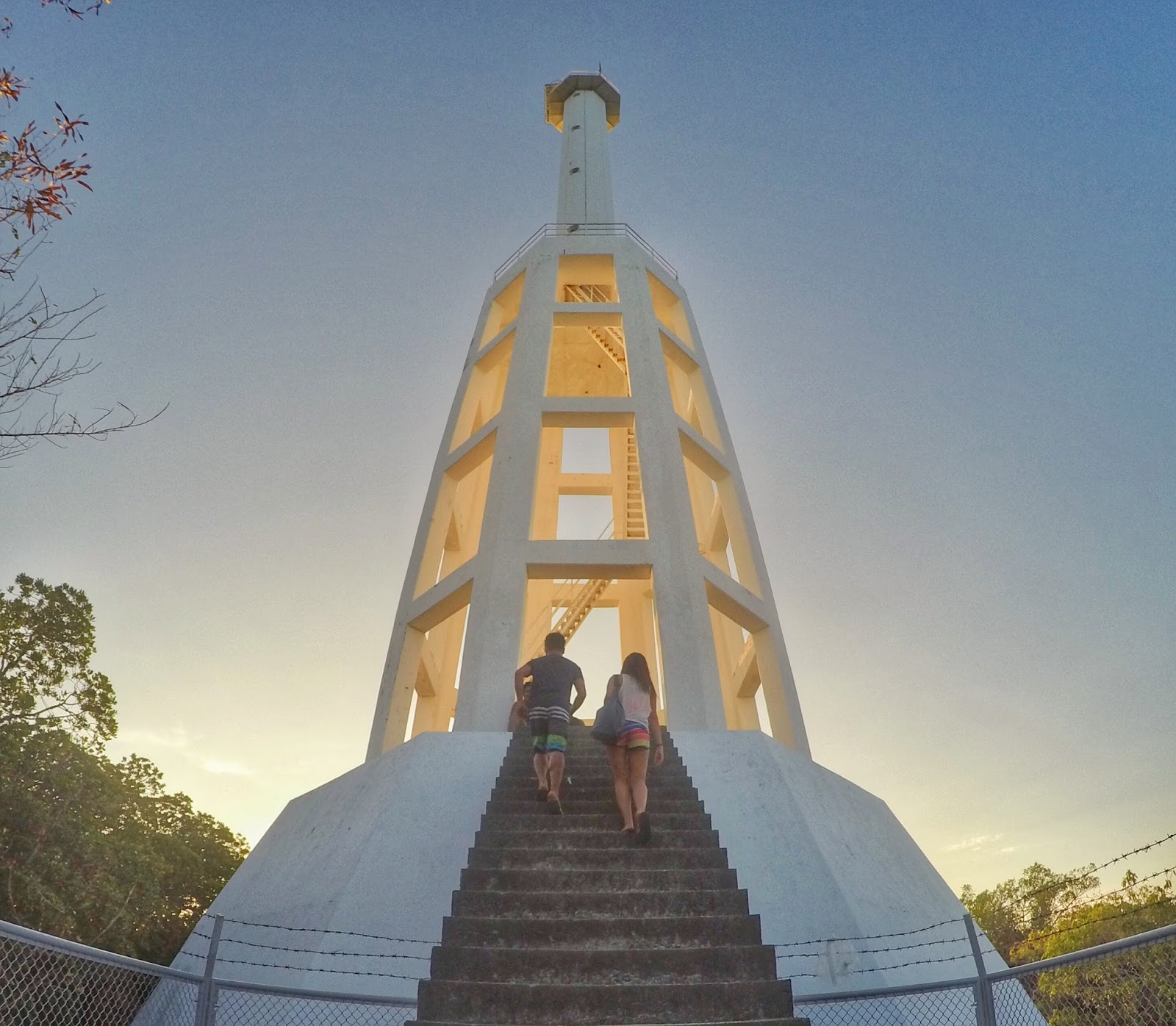 Travel Guide to Apo Reef Natural Park - moredantravels