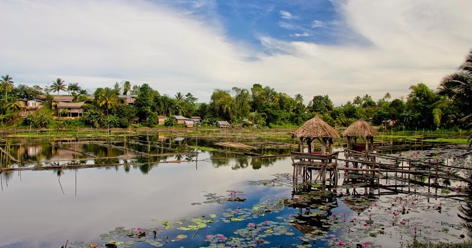 Lakes of Lake Sebu: Lake Sebu, Lake Seloton, Lake Lahit | The ...