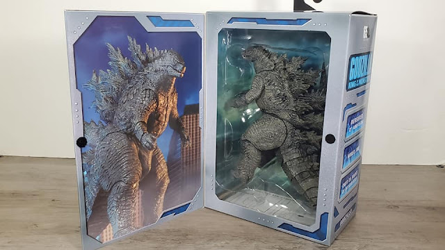 The Gryphon's Lair : NECA GODZILLA 2019 | Figure Review