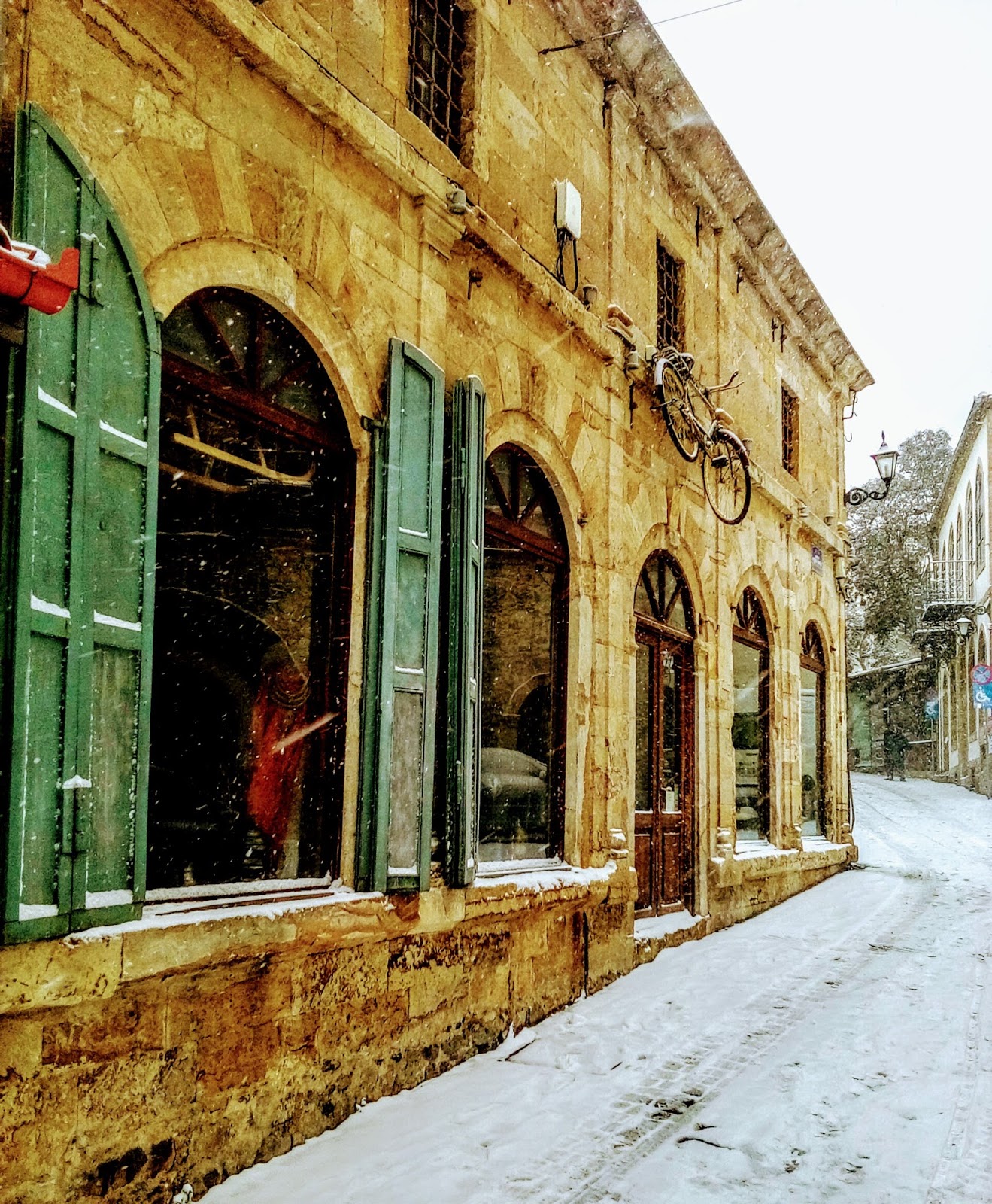 Η ΦΩΤΟΓΡΑΦΙΚΗ ΛΕΣΧΗ ΤΟΥ 5ου ΓΥΜΝΑΣΙΟΥ ΞΑΝΘΗΣ: ΧΙΟΝΙΣΜΕΝΗ ΞΑΝΘΗ