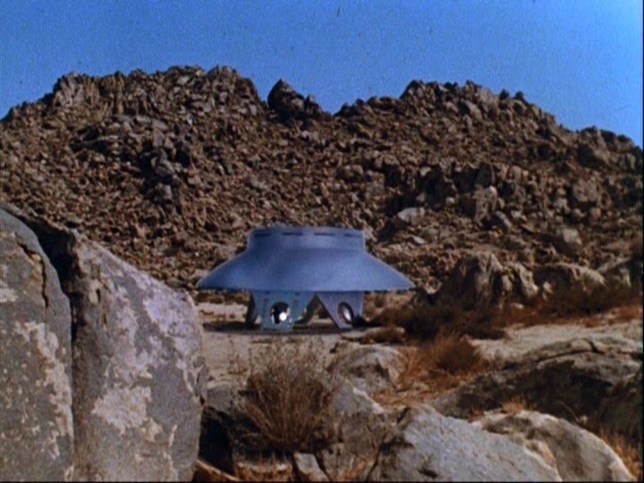 RETRO DISCOVERY PAGE!: THE INVADERS TV series 1967