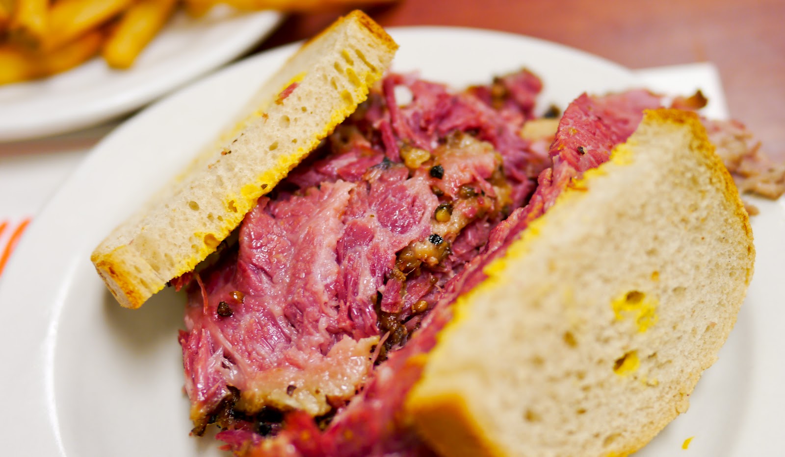 Schwartz's Montreal Hebrew Deli - Montreal Food Pictures