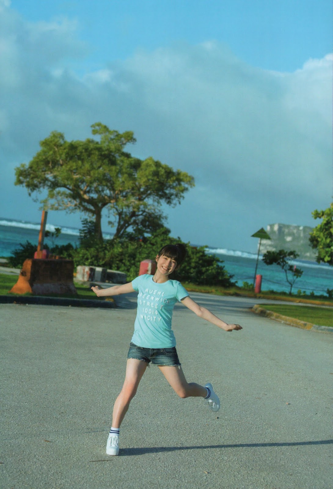 1992 / Momoko Tsugunaga / 嗣永桃子 / つぐながももこ / Singer