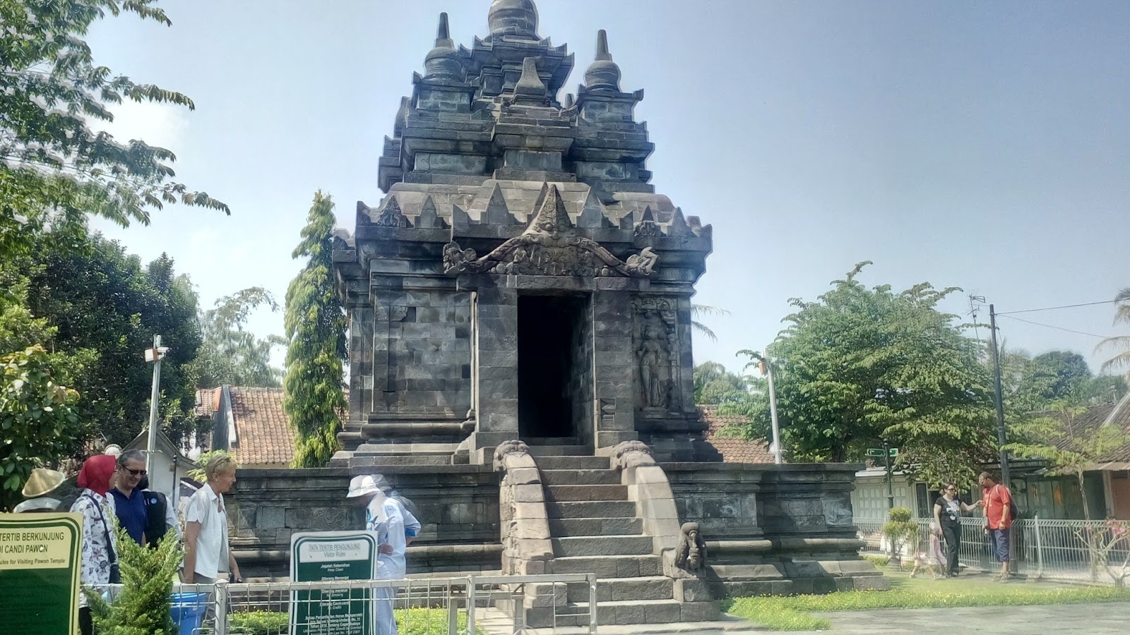 Candi Pawon | Sebuah Catatan Petualangan