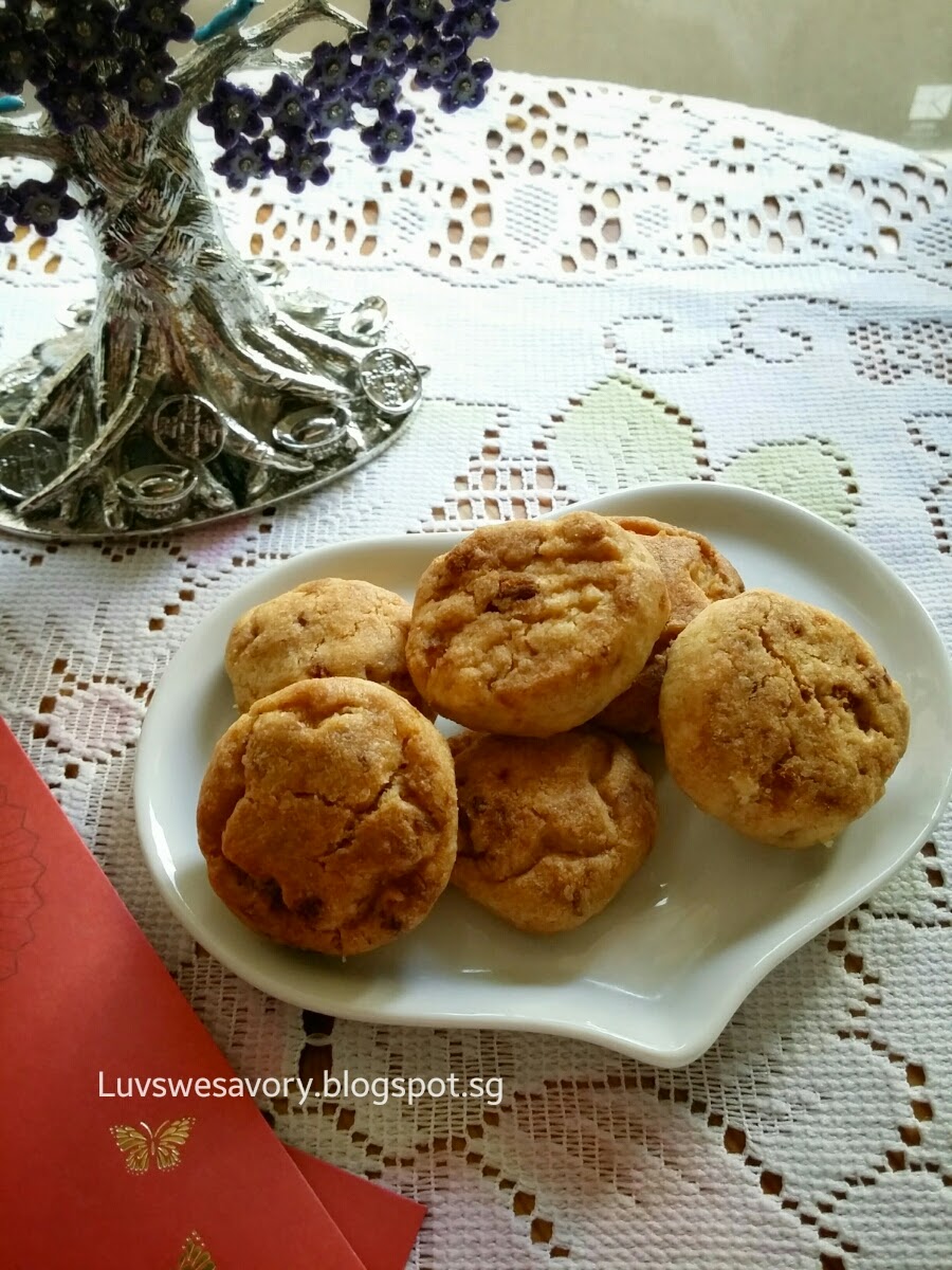 Luvswesavory: Pork Floss Cookies (2015 CNY cookie #1)
