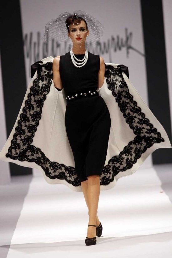 Decorar ropa simple con accesorios elegantes y de moda - Jadewoman