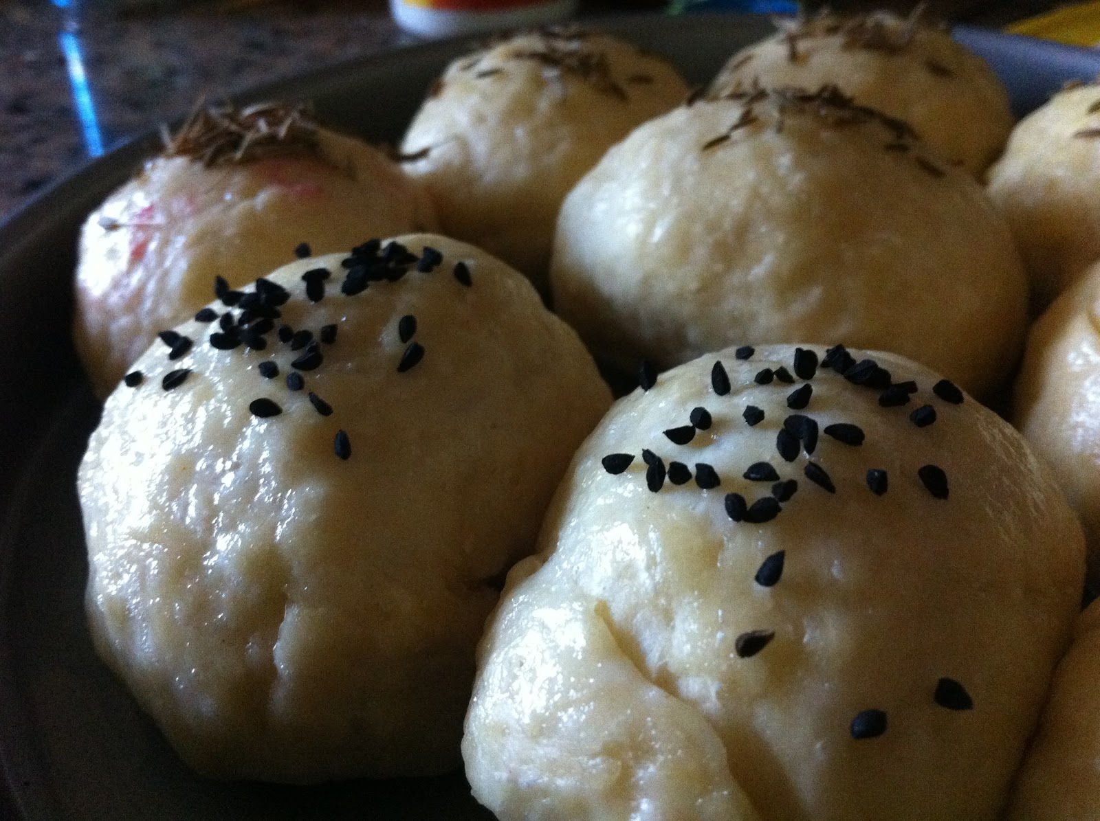 Khaliyat Al Nahl- Middle Eastern Honey comb bread filled with cream ...