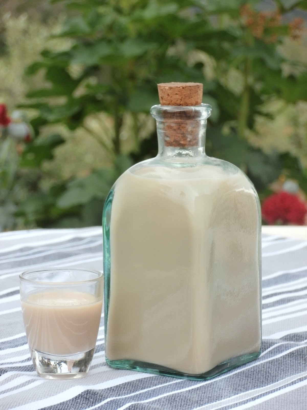 Las recetillas de Isa: Licor "crema de whisky" casera
