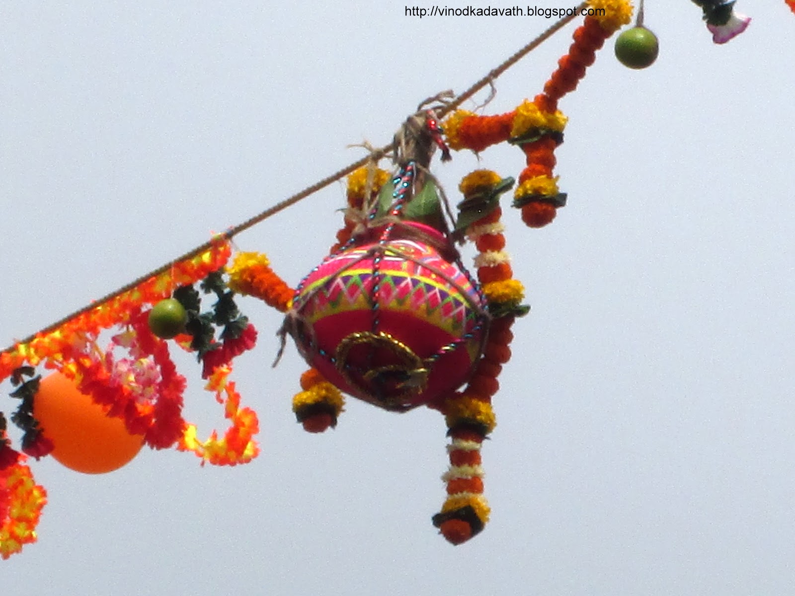 A few glimpses of Dahi Handi 2015, Mumbai ~ Vinod K's Travel Blog
