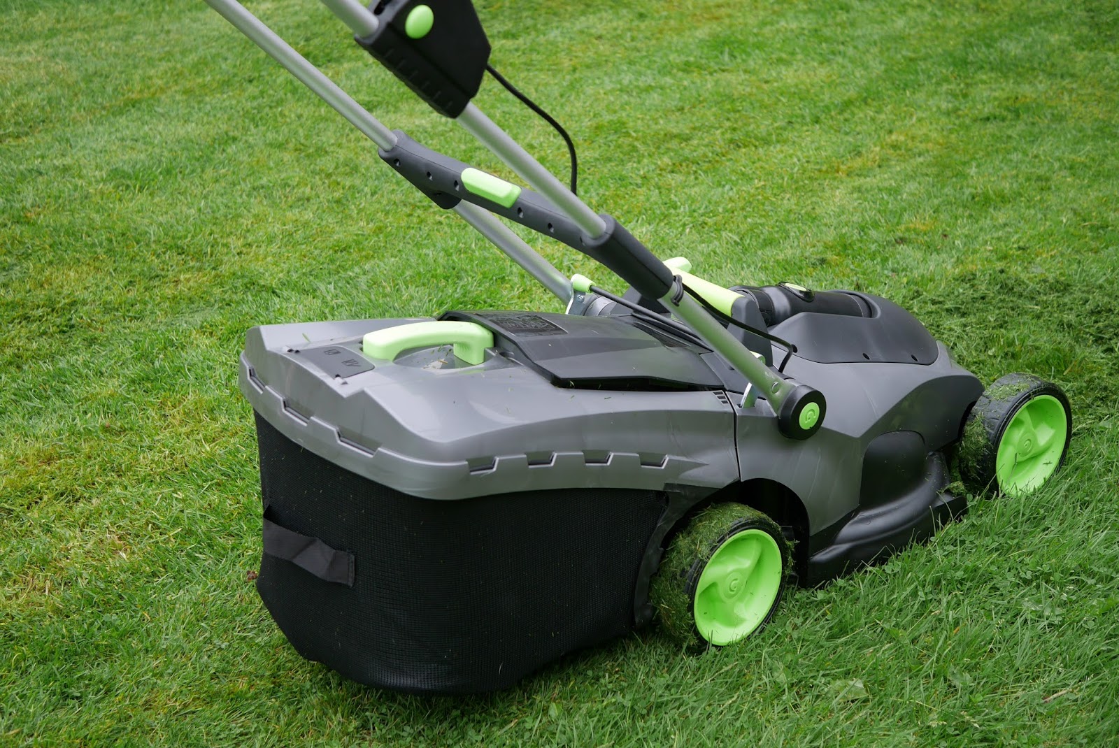 Review : Gtech Cordless Lawn Mower - This day I love.......