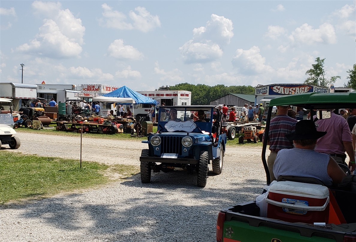 OLD Farm Jeep Blog: 600+ Tractors and 1 - make that 2 - Farm Jeeps