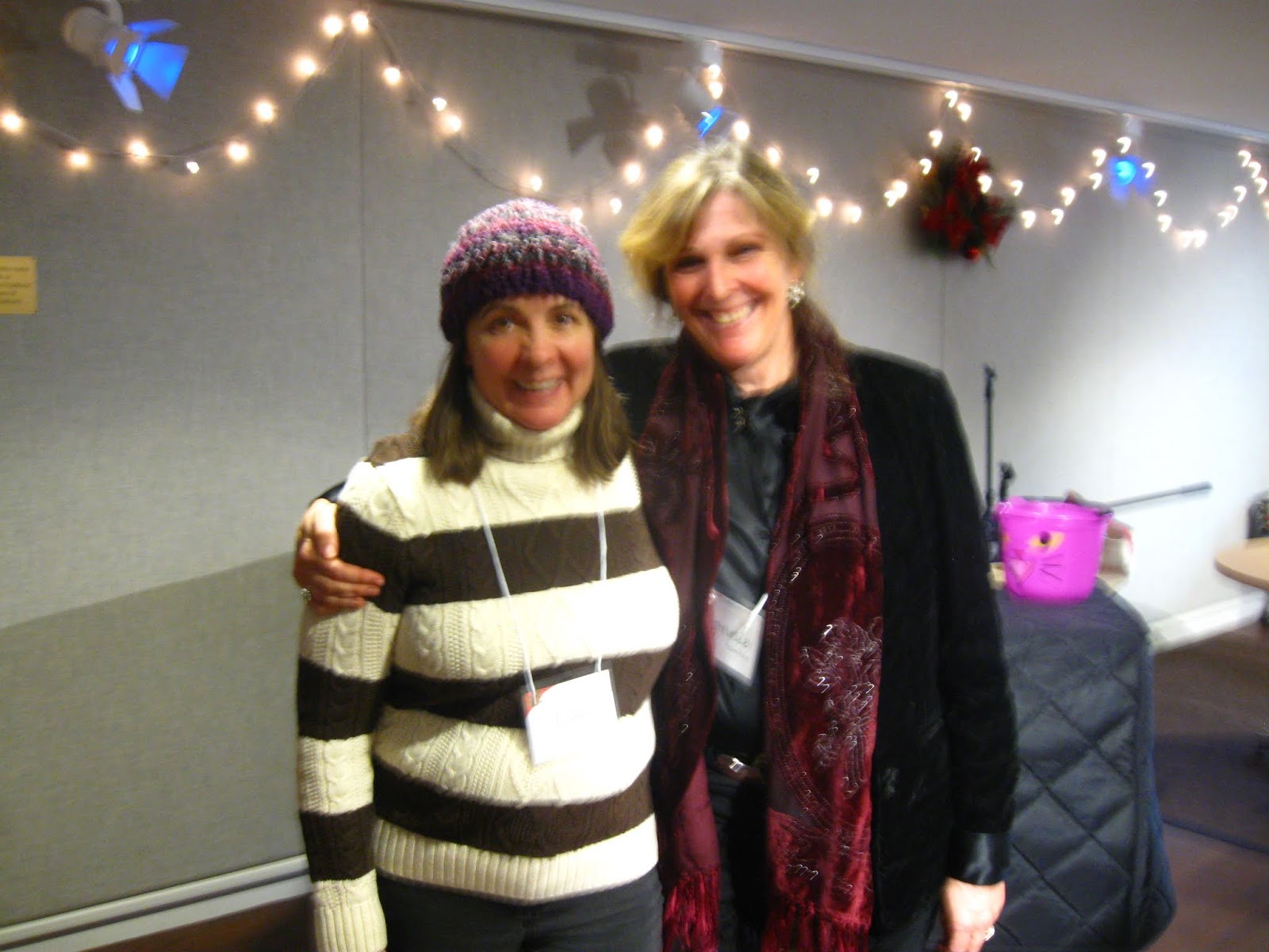 Dale T. Phillips' Rounded Corner: Sisters in Crime Holiday Event 2019