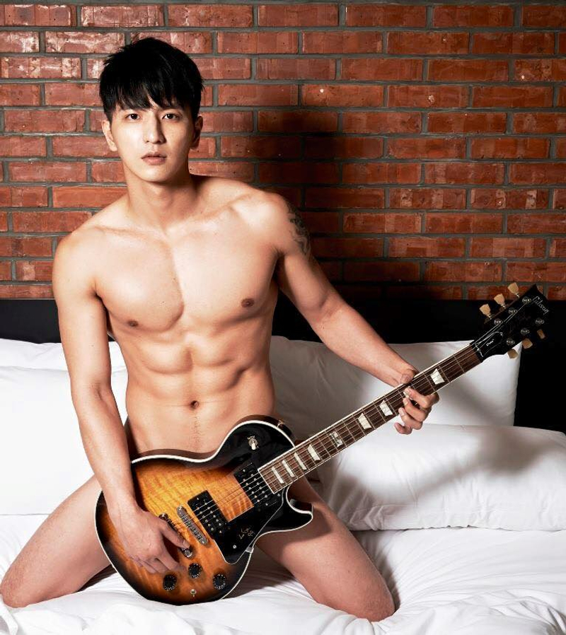 This Guy's World: Hot Guy Of The Day