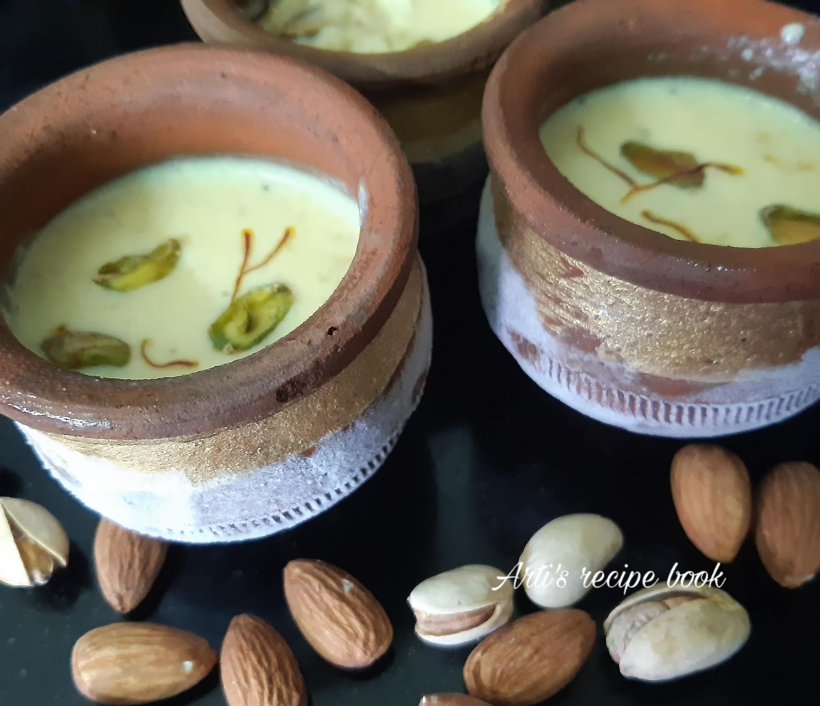 Arti's recipe book : Matka kulfi