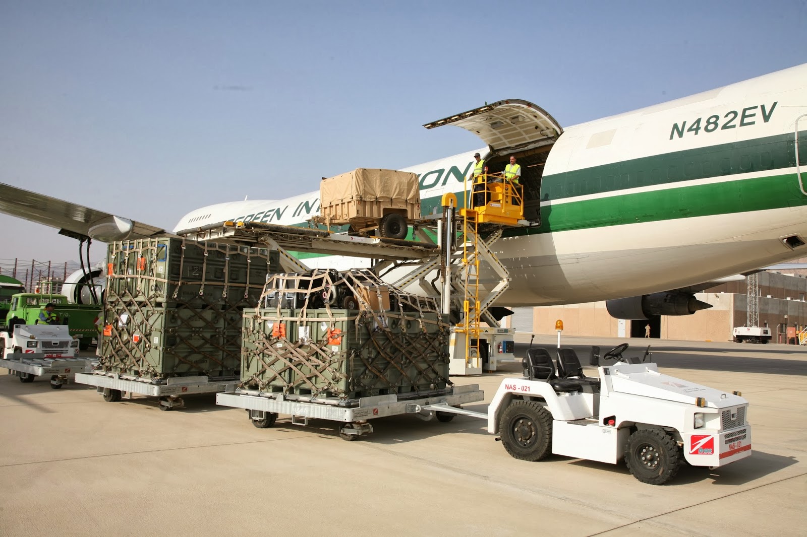 What Is Cargo At The Airport at Felicia Papas blog