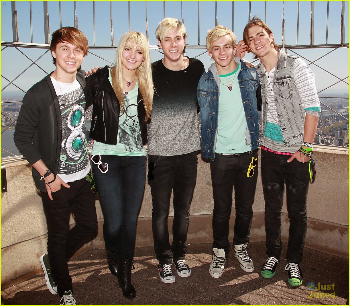 R5 Online : Pics of R5 at 'Empire State Building'