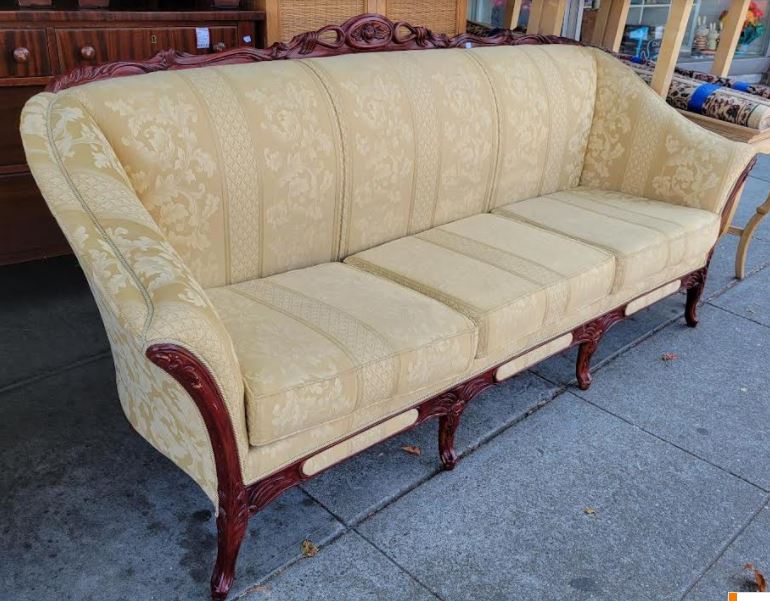 UHURU FURNITURE & COLLECTIBLES: SOLD #108583 Vintage Carved Wood Frame ...