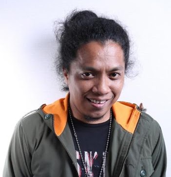 ARIE KRITING - Profil Aktor