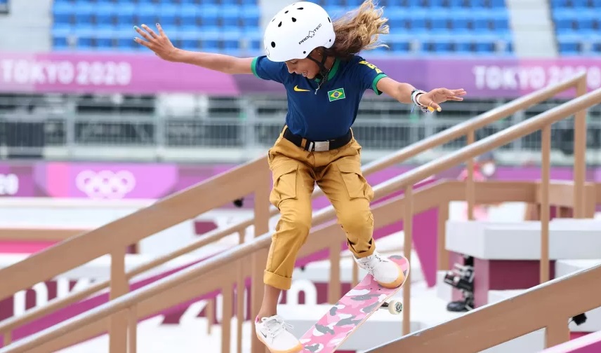 Blog de Altaneira: Rayssa Leal, aos 13 anos, é medalha de prata no skate