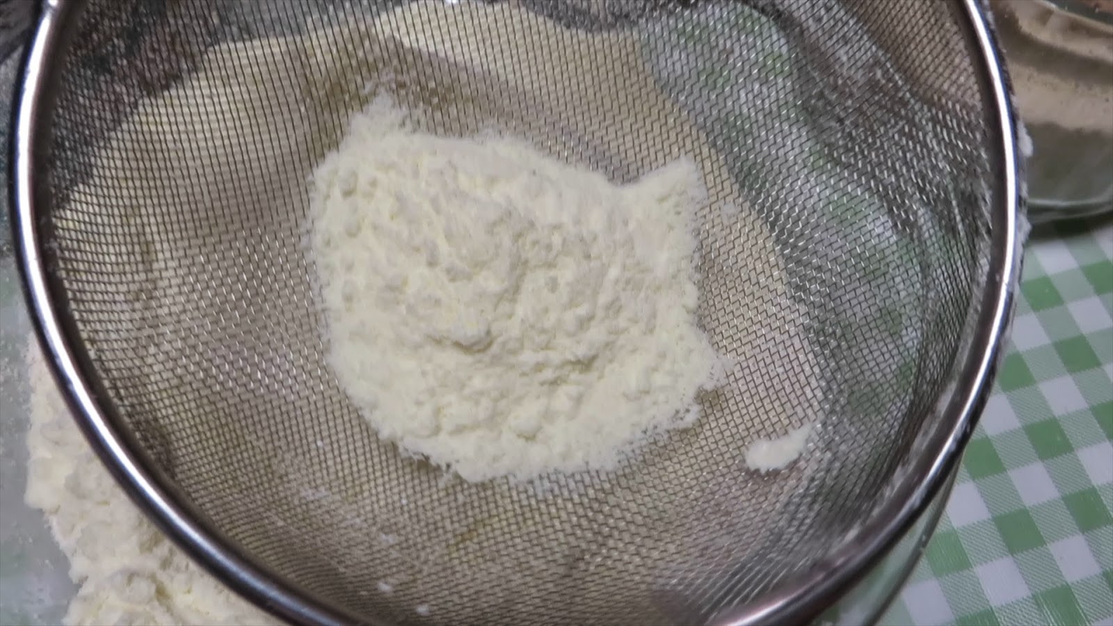 "Nette Cooking": "Polvoron"