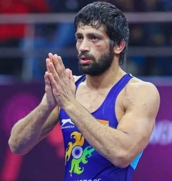 Shirtless Bollywood Men: Hot Olympian: Indian hottie in tight wrestling ...