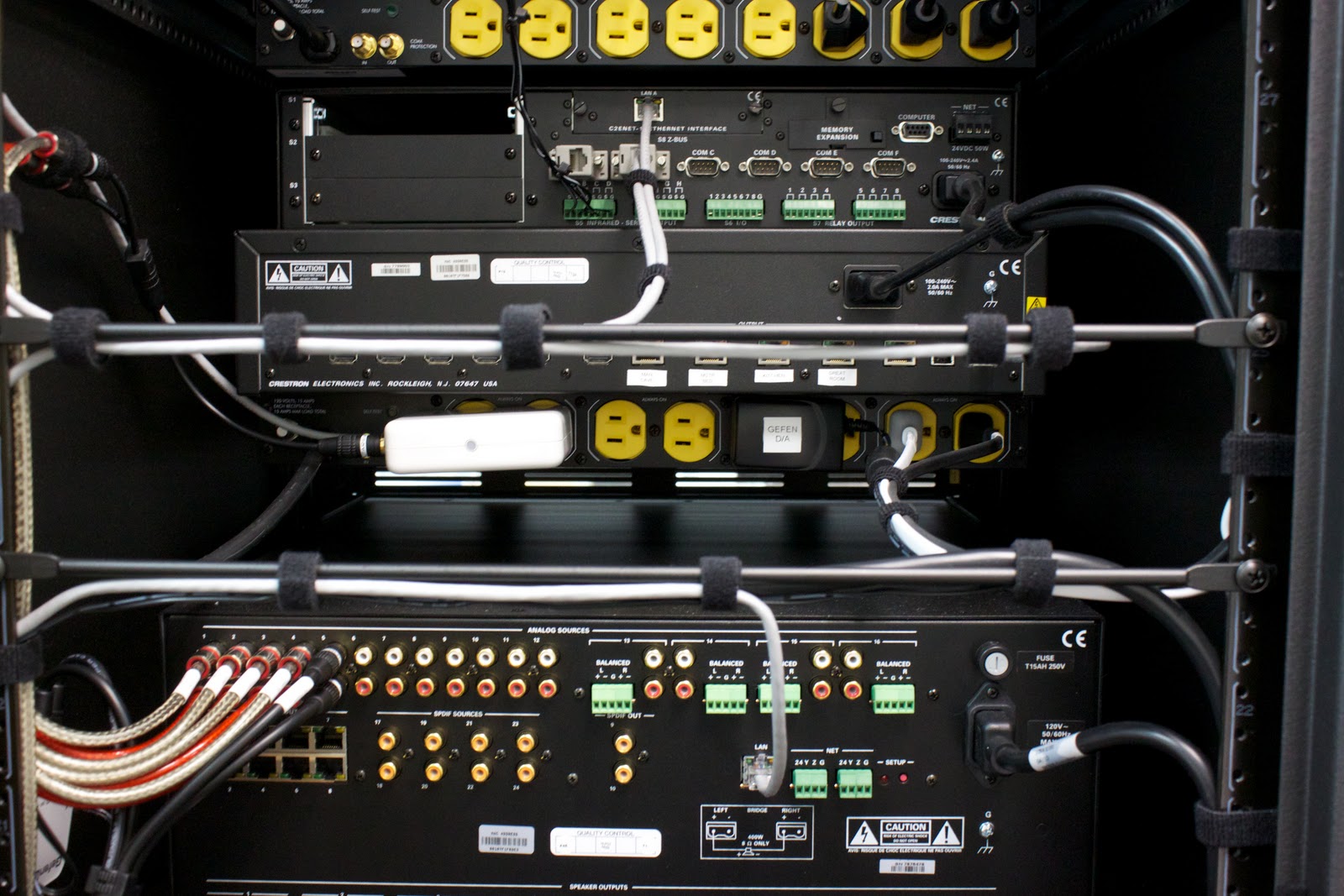 Home studio = Rat's nest of cables ||| Share your tips here! | The Gear ...