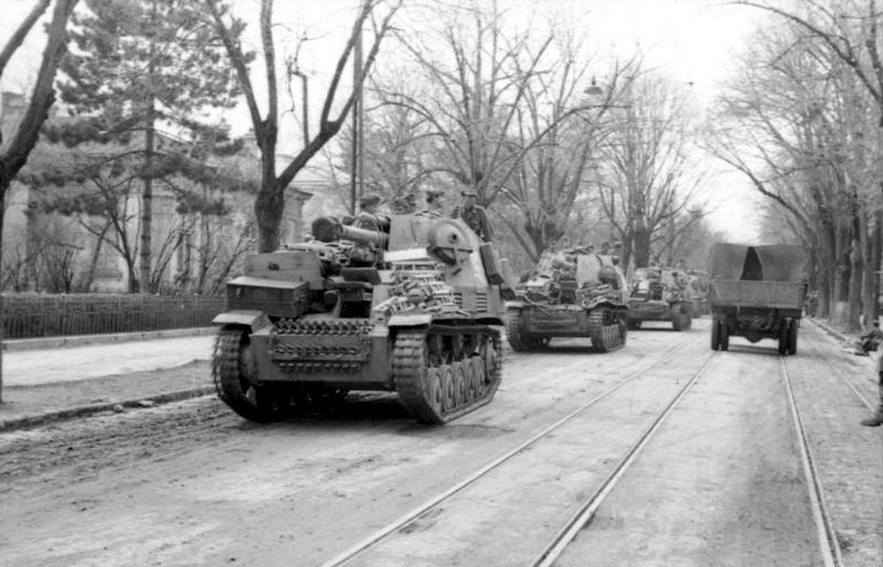 Panzerserra Bunker- Military Scale Models in 1/35 scale: Wespe - 10.5 ...