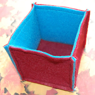 The Craftinomicon: Felt Containers