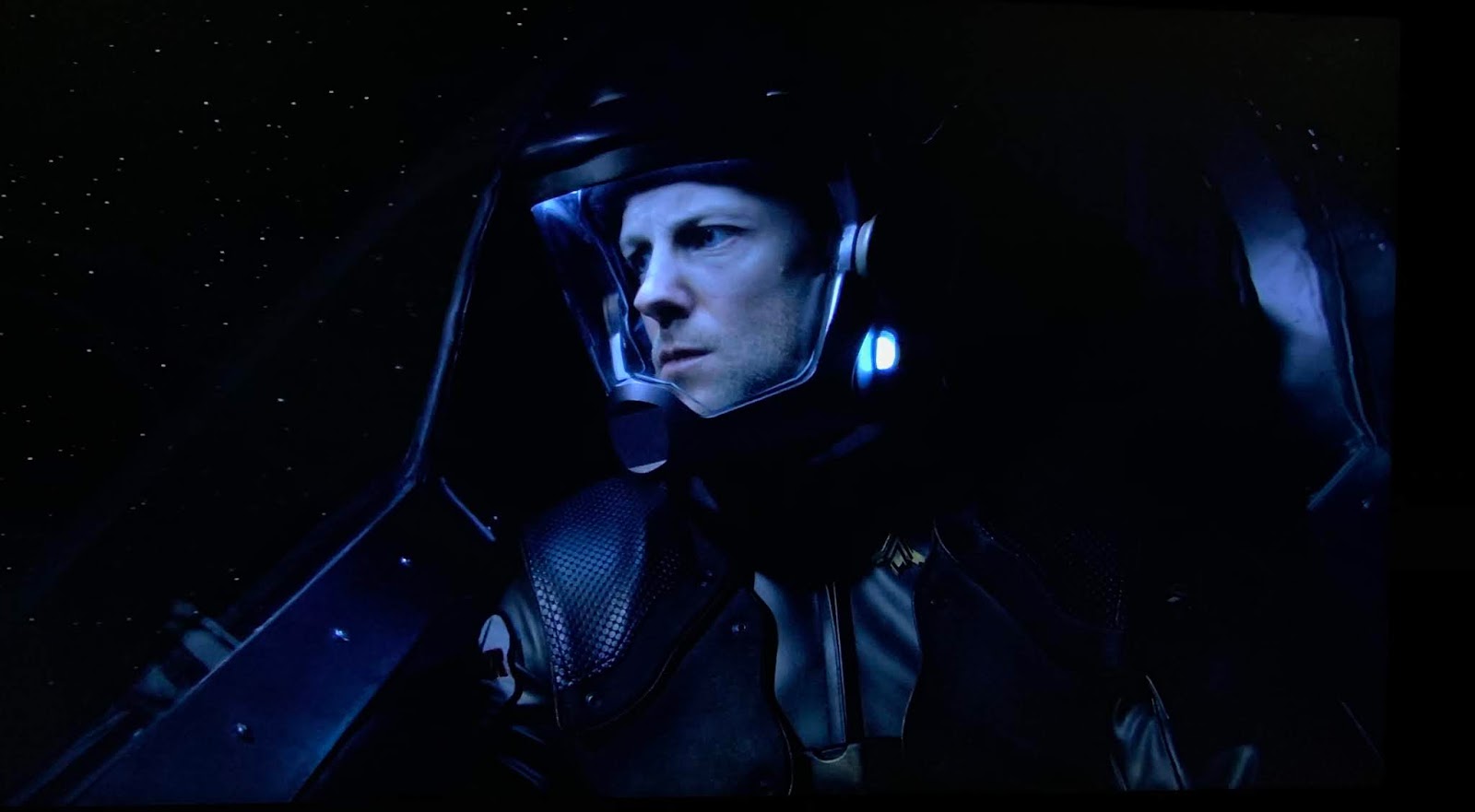 MUSINGS OF A SCI-FI FANATIC: Battlestar Galactica S1 E1: 33