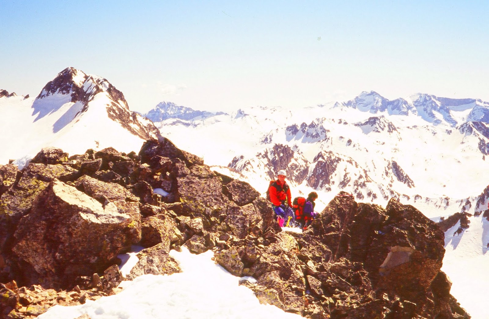 El sueño de la ruta del lobo: Le Rateau Est (3800 m) vía normal arista ...