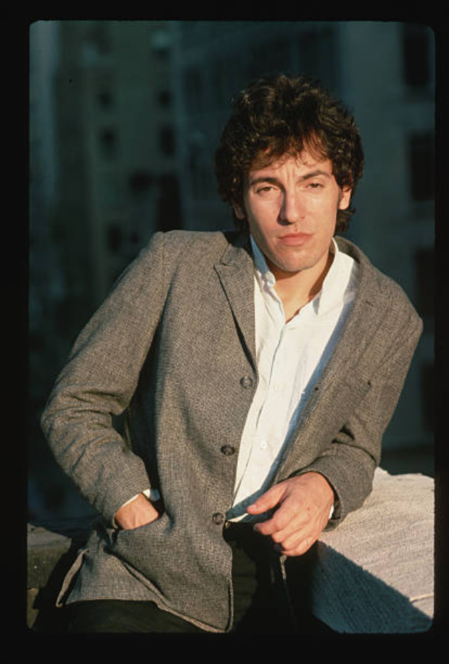 30 Studio Portraits of Bruce Springsteen Taken by Lynn Goldsmith in ...