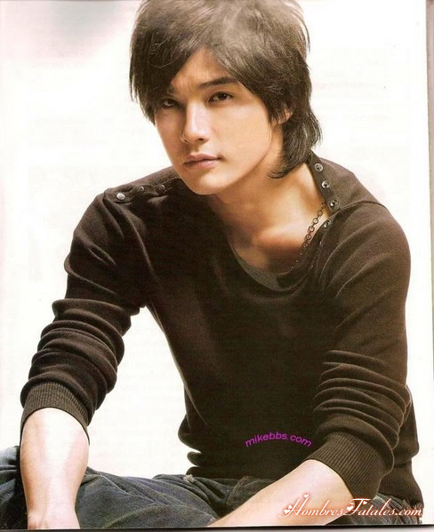 ITAZURA DRAMAS: Mike He