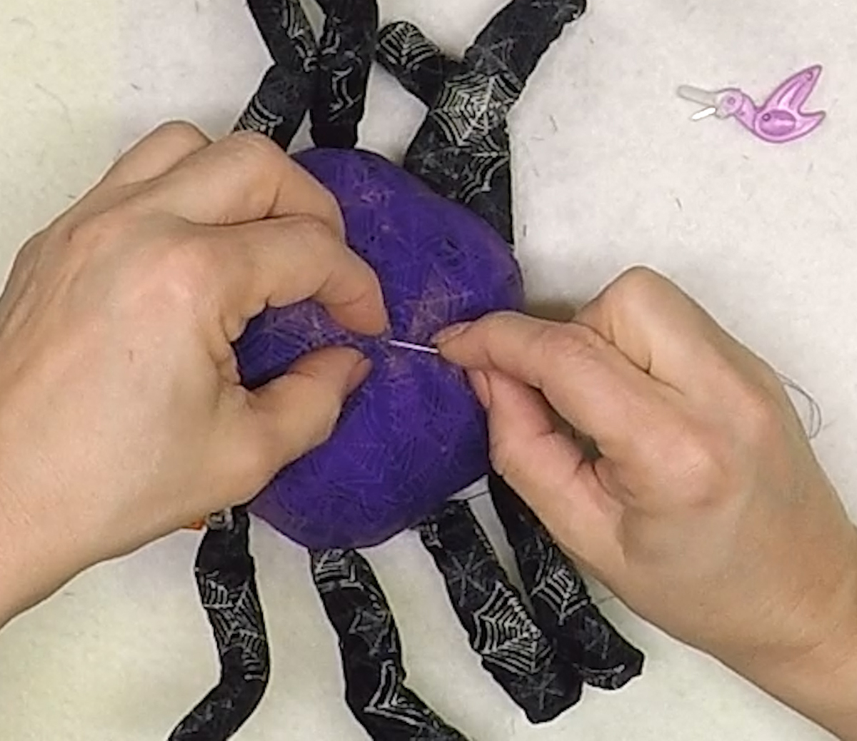 The Whimsical Workshop Studio: Sydney the Spider FREE Project