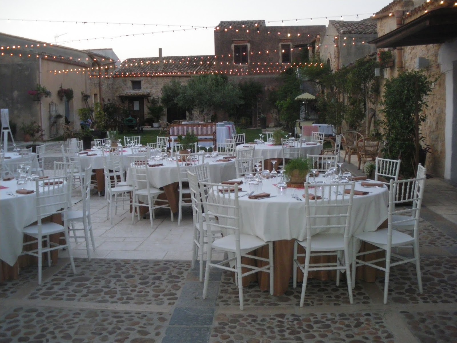 Trapani, una falce sul mare: Bagli storici