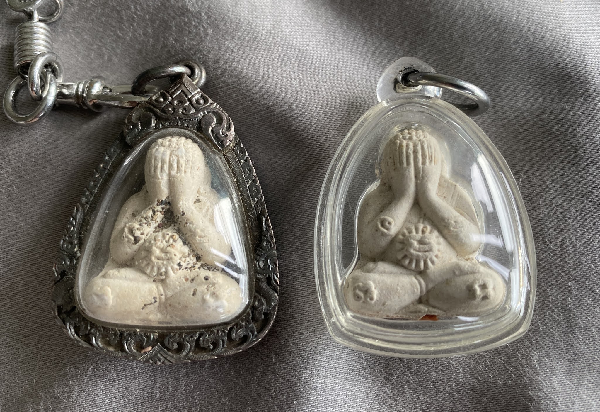 World of Amulets: Twin Pidta Ruay Than Zai by LP Moon