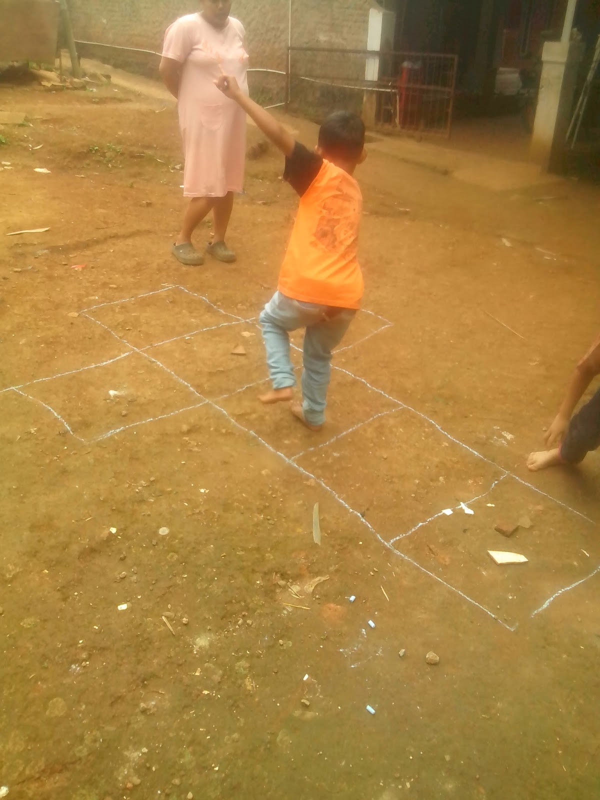 Engklek Permainan Tradisional