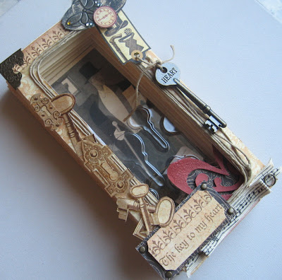 IRIT SHALOM- Craft addict : Book shaped shadow box tutorial