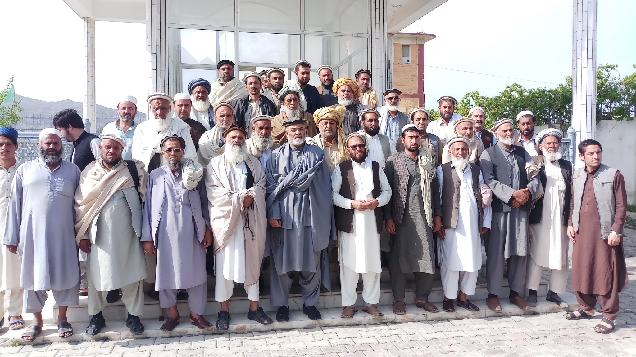 FATA-KPK News: Pak-Afghan joint jirga soughts easement at Torkham border
