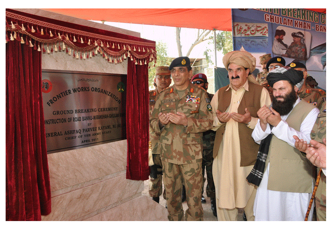 General Ashfaq Parvez Kayani Visits FATA & Peshawar | Pakistan Military ...